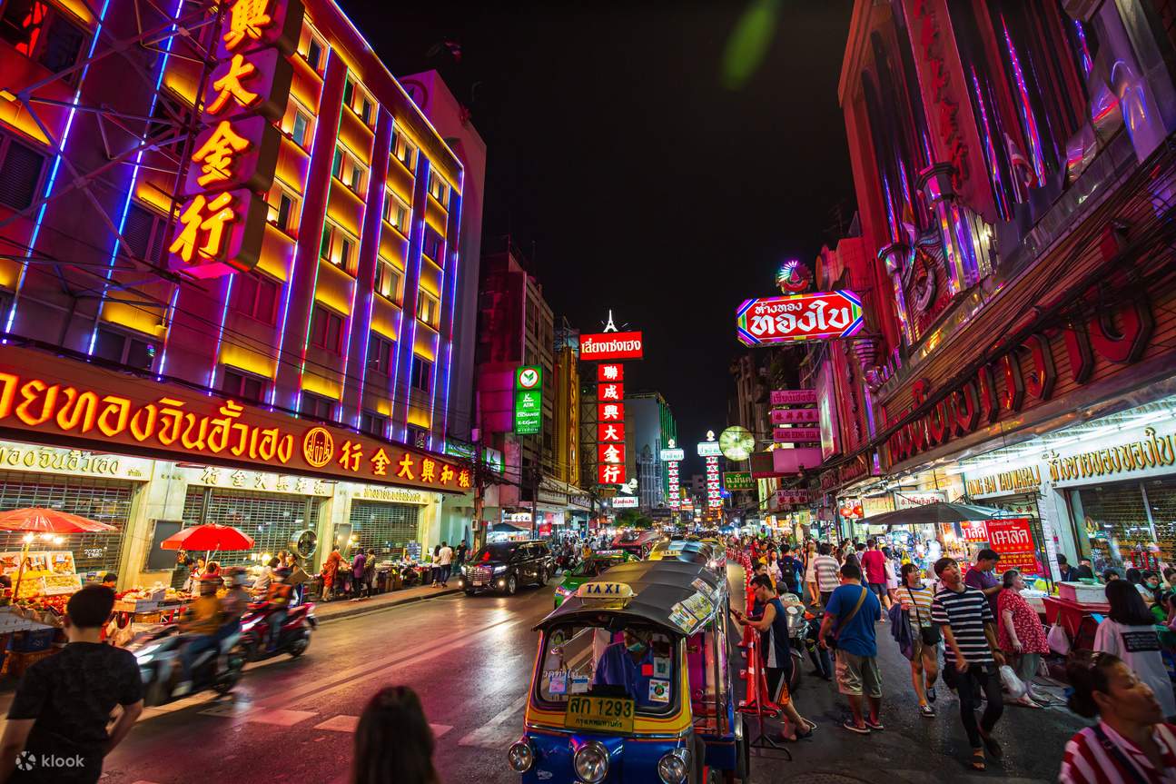 Tour Đêm Tuk Tuk Ẩm Thực Đường Phố Michelin Bangkok - Klook Việt Nam