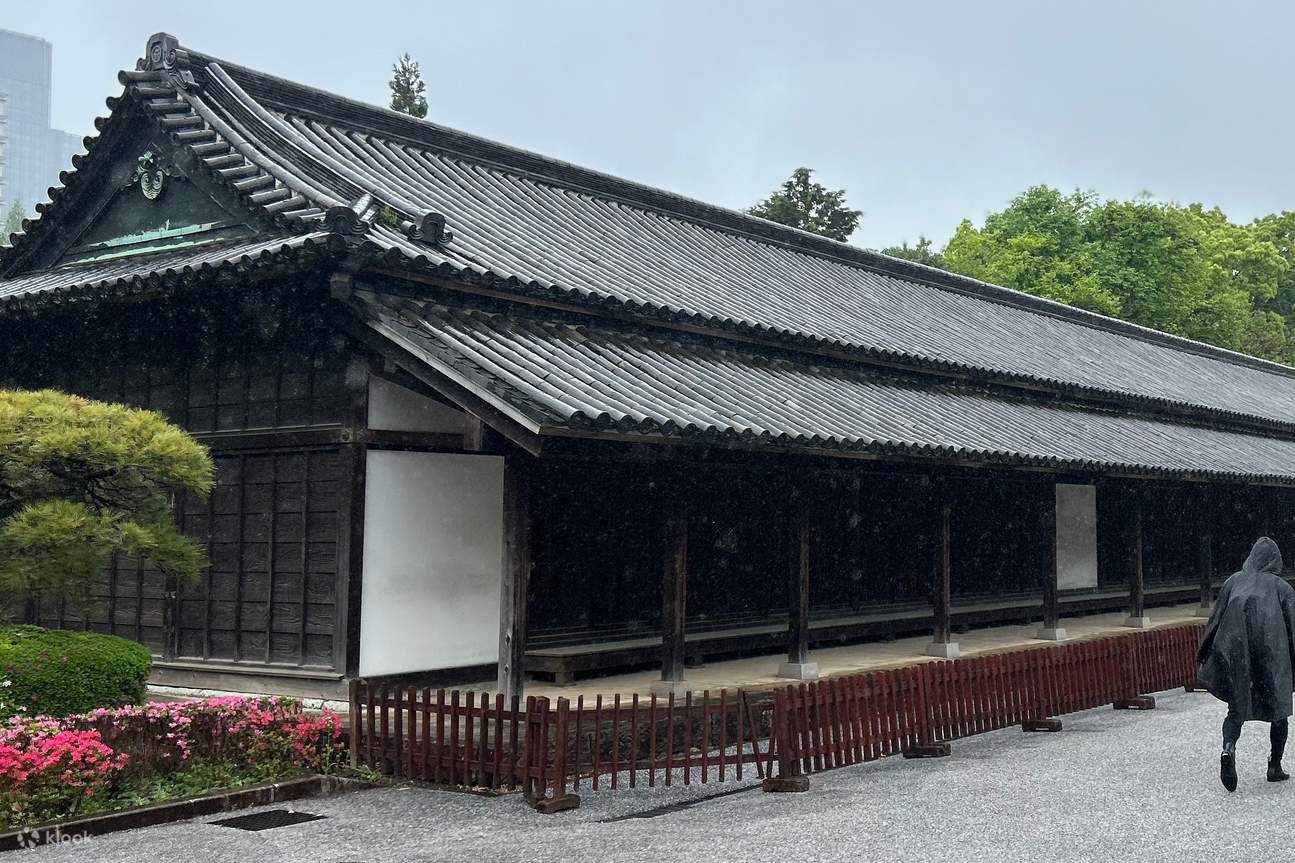 Historischer Spaziergang durch den Kaiserpalast von Tokio und die Burg ...