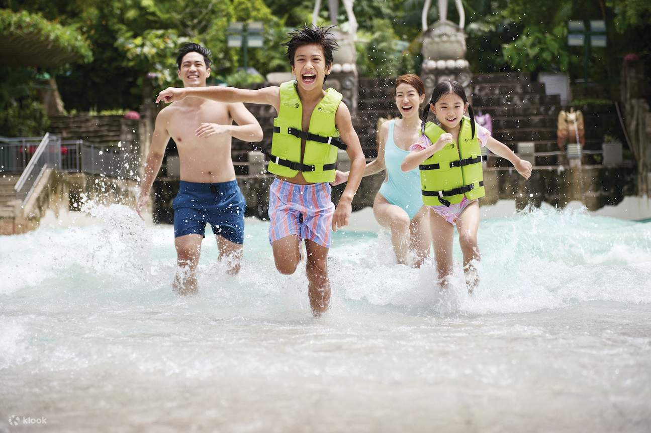 Sentosa Adventure Cove Waterpark Ticket - Klook Singapore