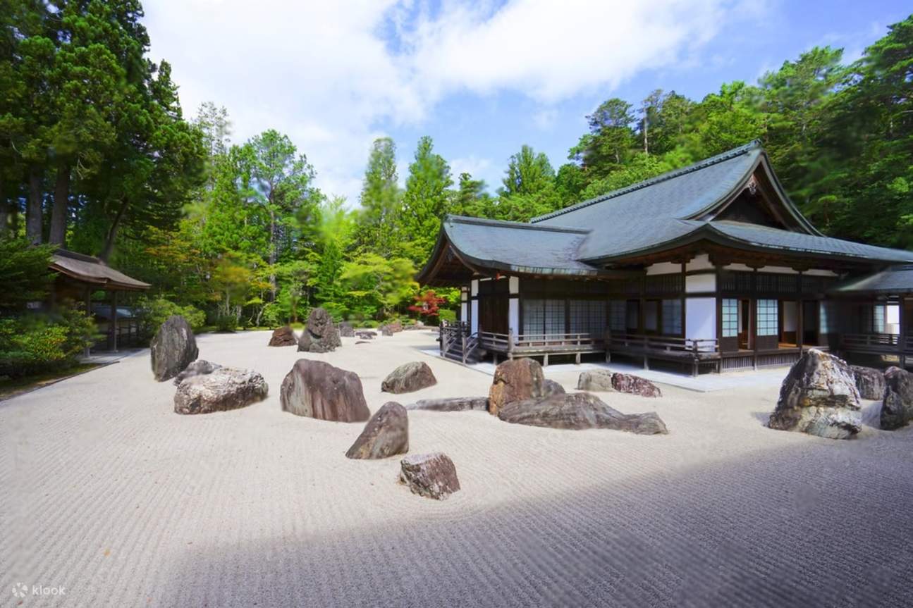 Mount Koya Wakayama & Nachi Waterfall Private Day Tour - Klook Malaysia