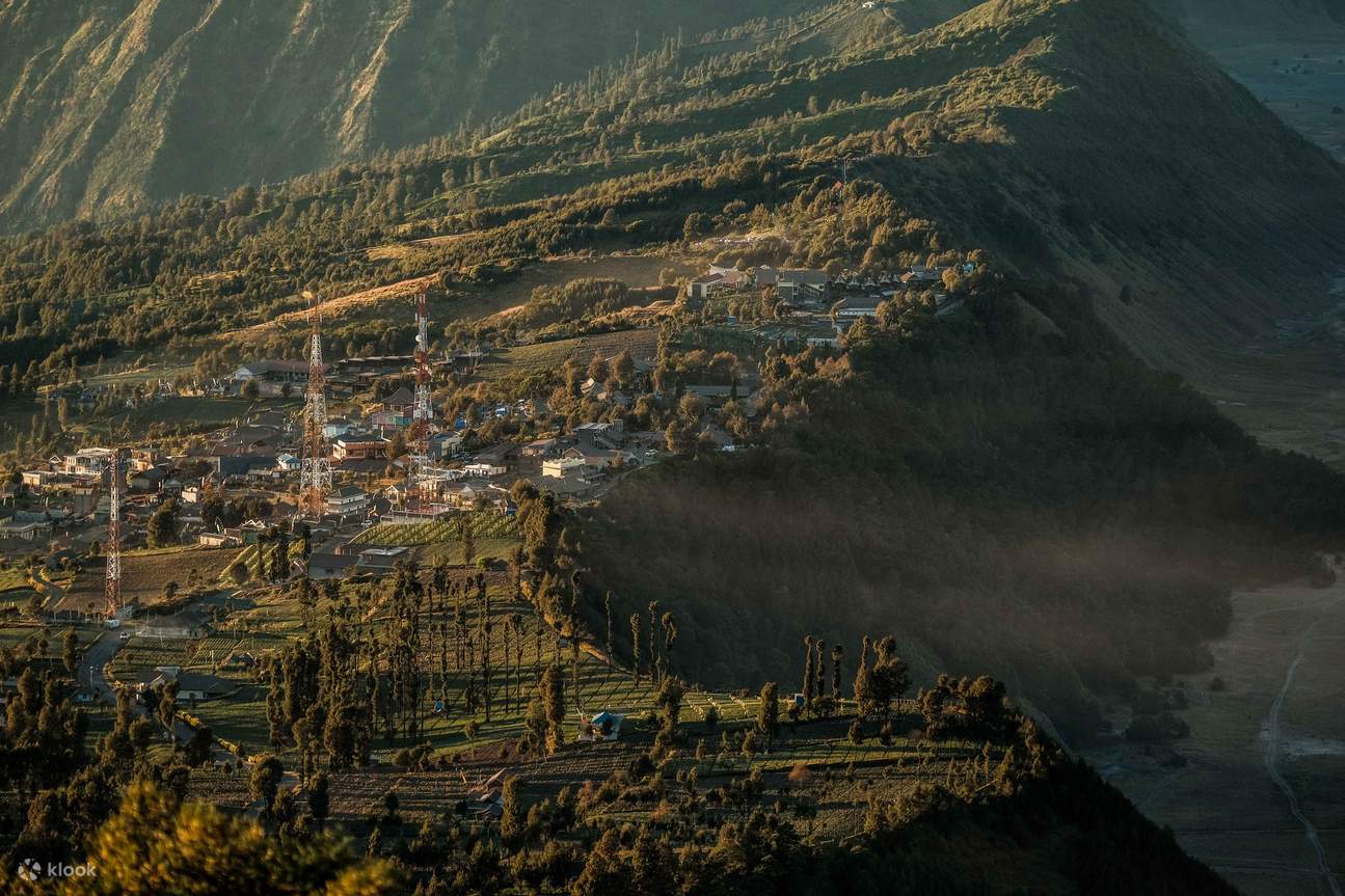 2 Day Mount Bromo and Ijen Volcano Join In Hiking Trip from Malang - Klook