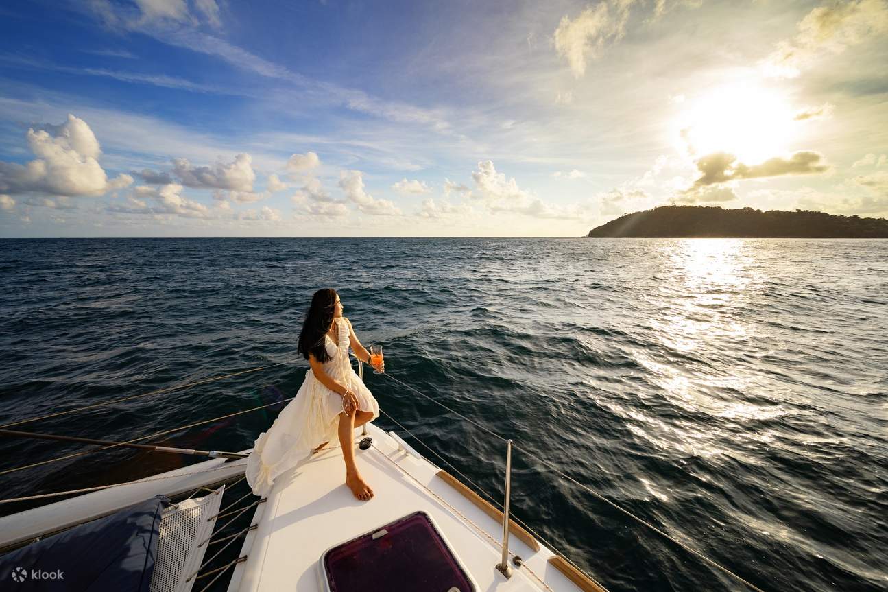 Koh Lipe Luxury Romantic Sunset Yacht with Island Views - Klook Philippines