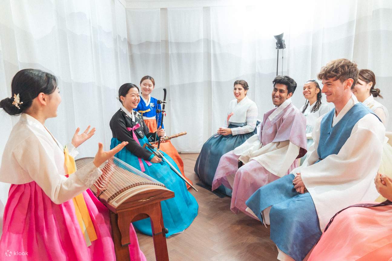 Korean Traditional Instrument Experience in Seoul by JIJI CONCERT ...