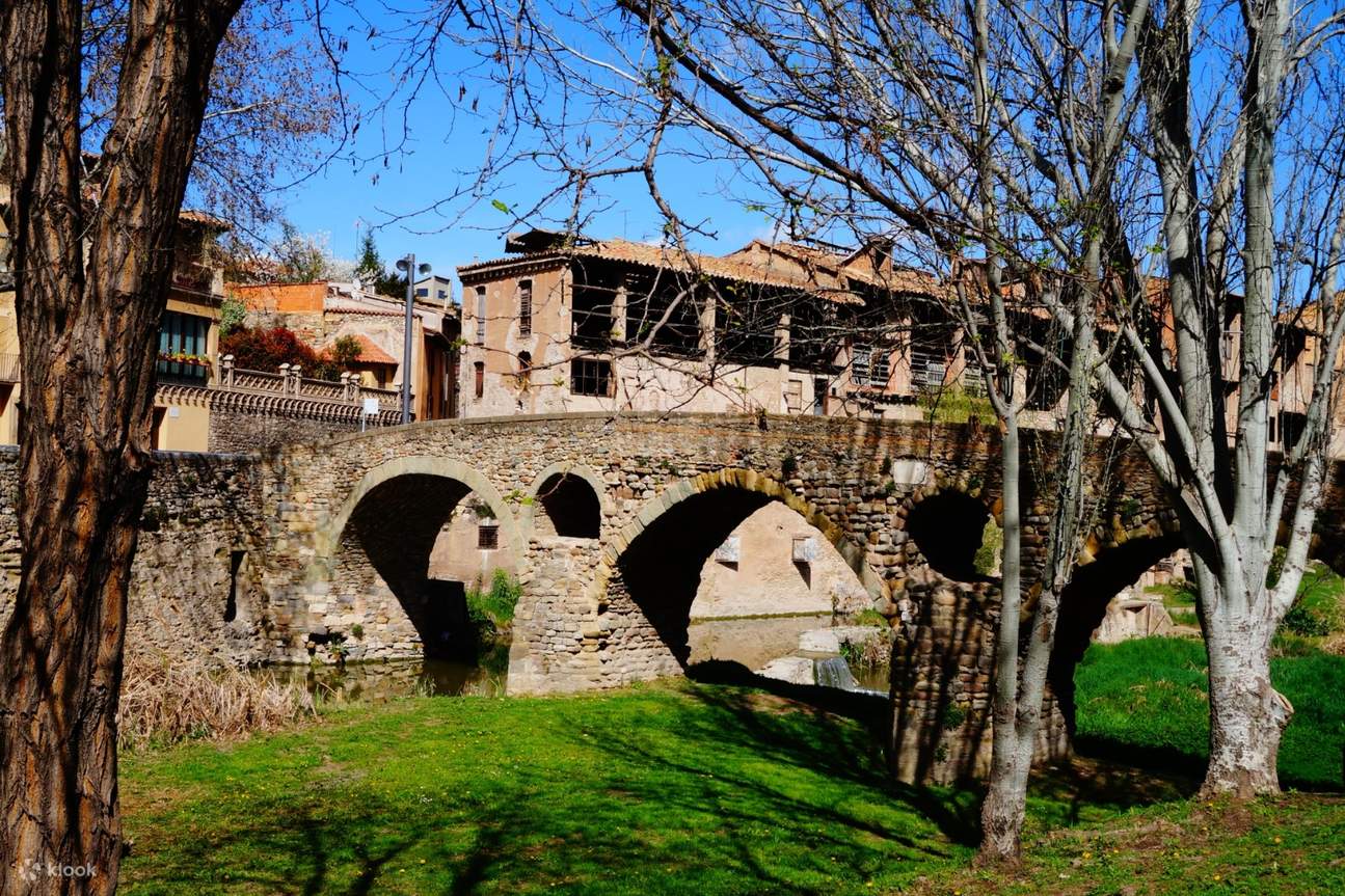 Tour cultural y gastronómico por los pueblos medievales de Cataluña ...