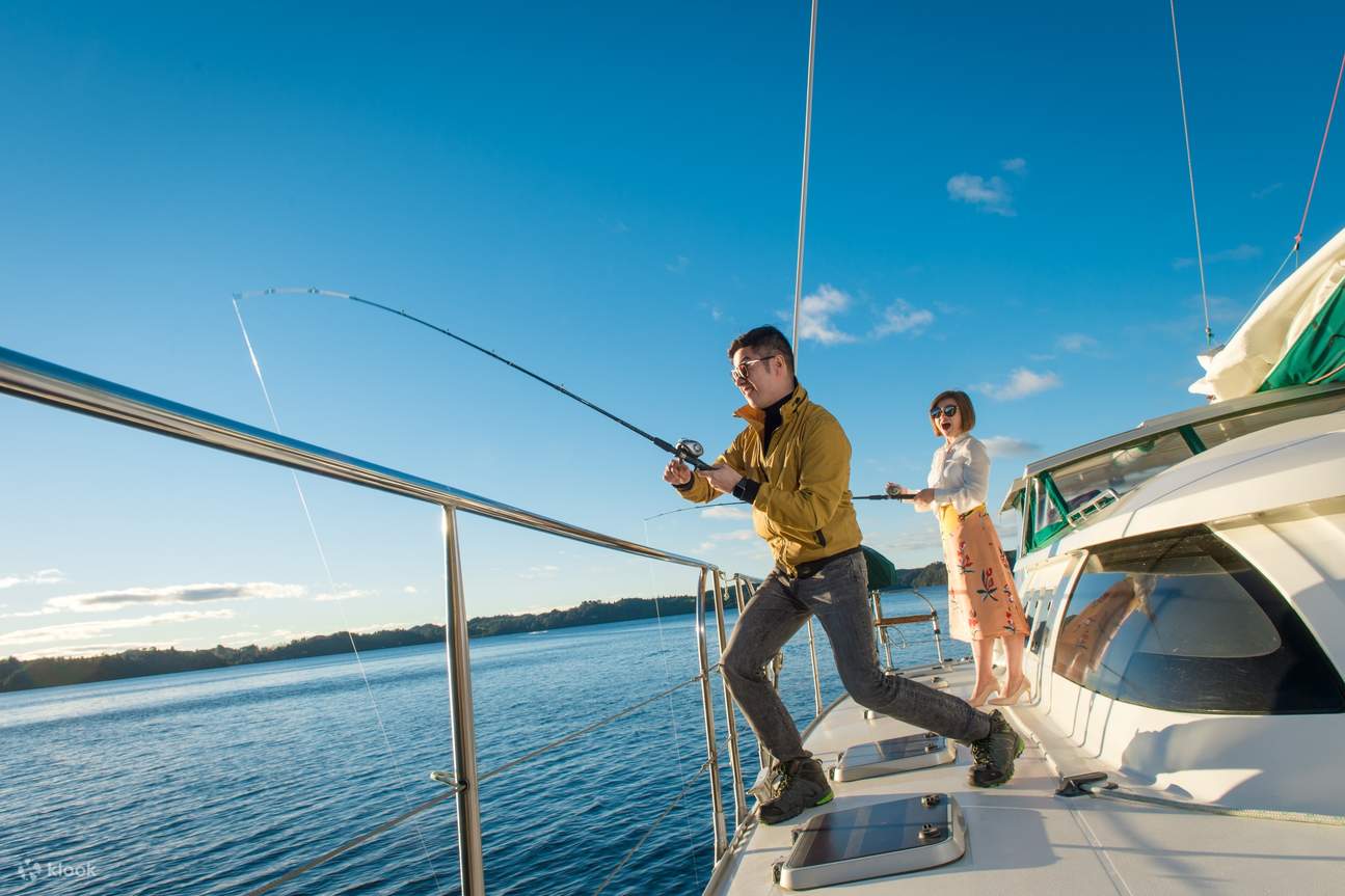 Maori Rock Carvings Sail Experience in Taupo - Klook