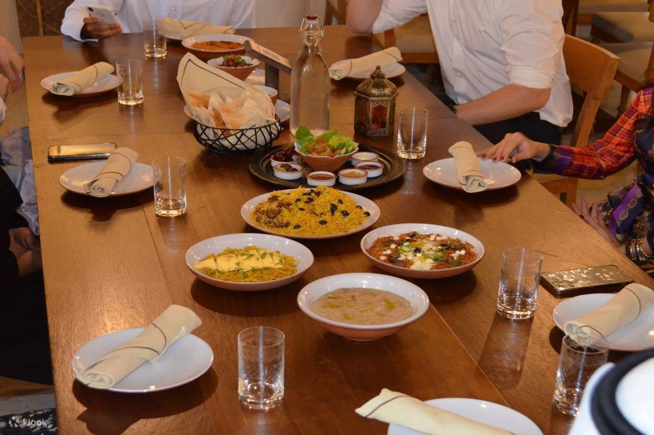 Authentic Emirati Dinner Experience in Dubai - Klook Hong Kong