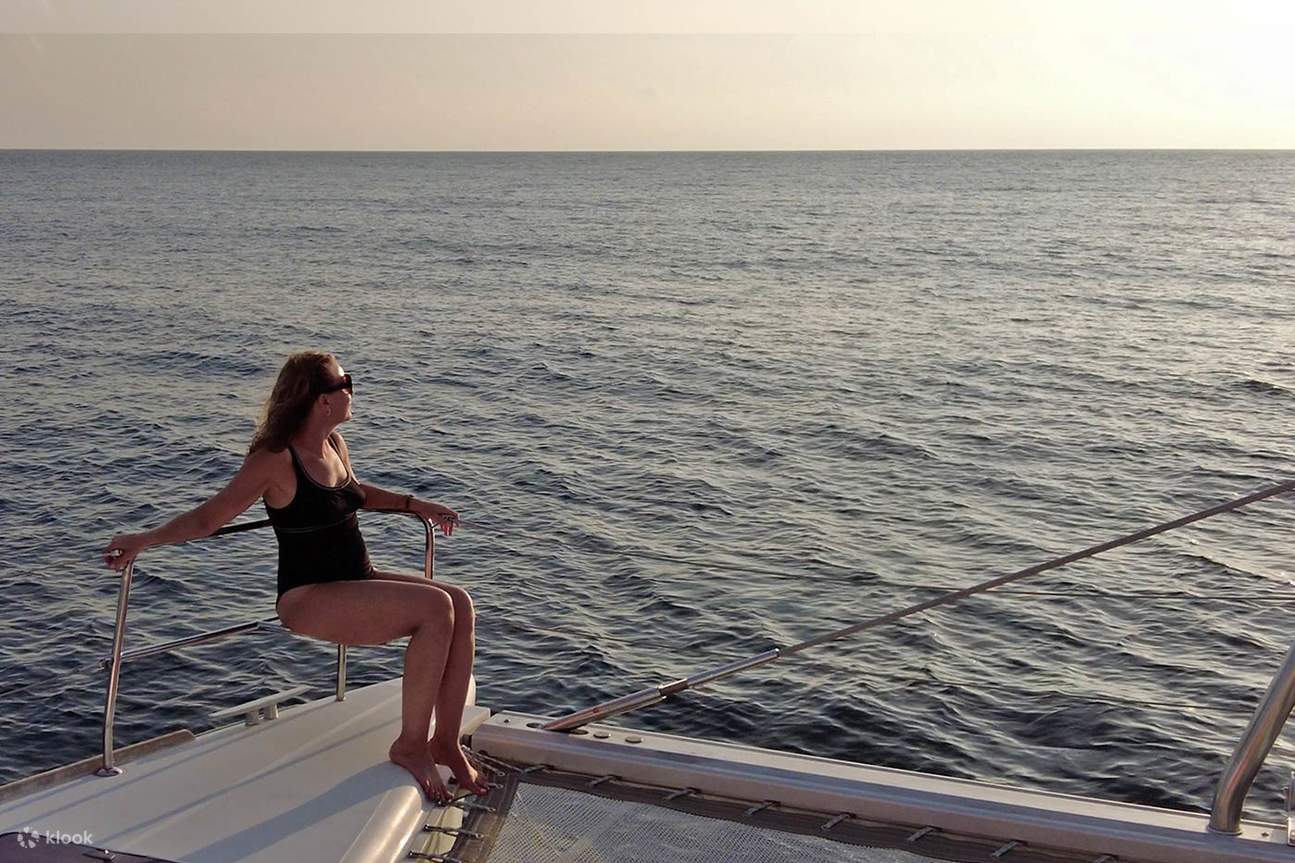 Santorini Sunset Catamaran Cruise: Swim Stops, Dinner and Drinks - Klook