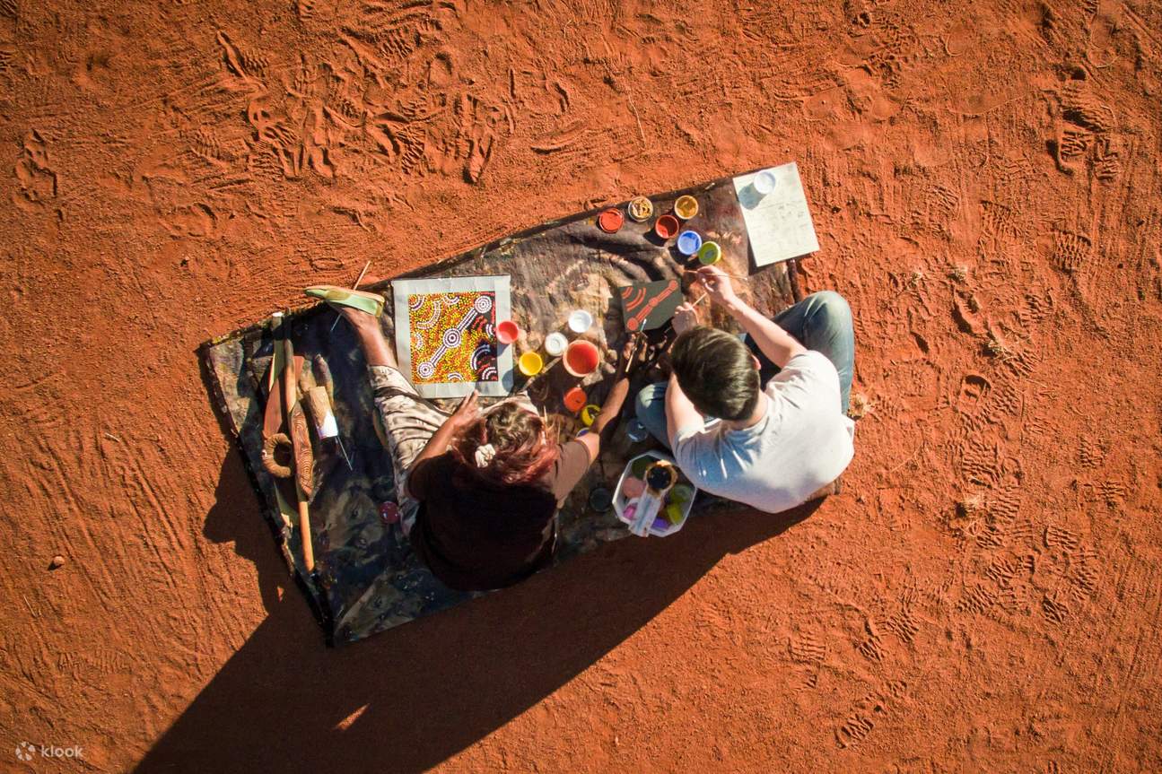 Traditional Dot Painting Experience in Uluru - Klook Hong Kong
