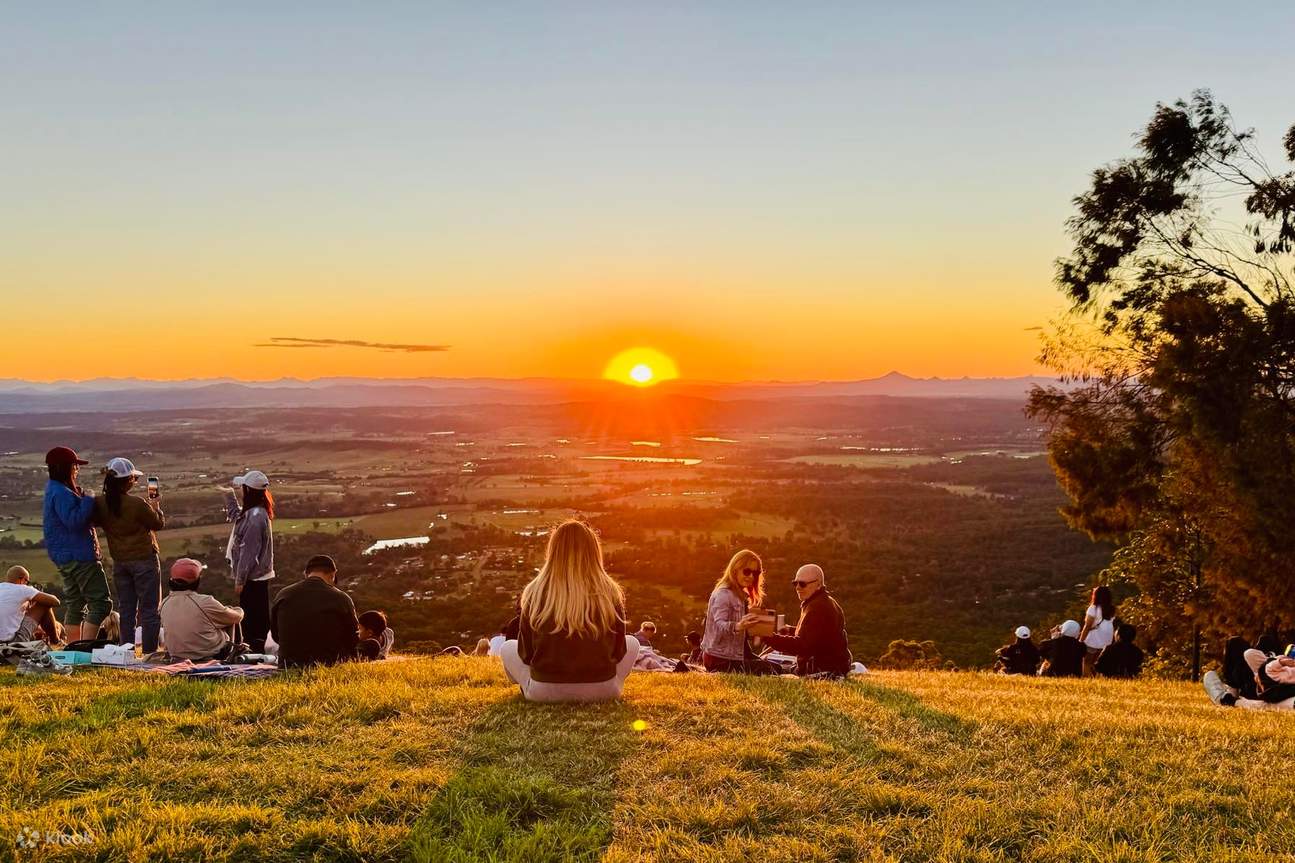Open Air Stargazing Night-Sunset Picnic in Tamborine Mountain - Klook ...