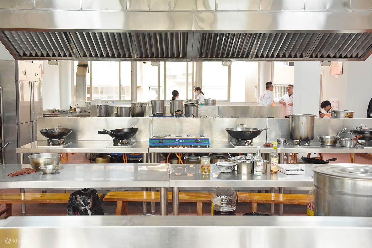 Chengdu Private Half Day Tour: Sichuan Cooking Class + Local Spice ...