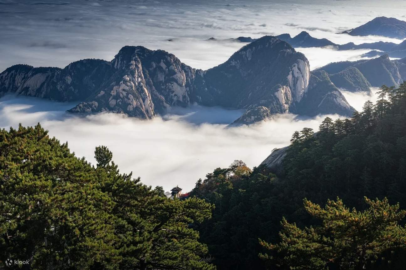 One Day Trip to Mount Huashan, Xi'an, Shaanxi (One of China's Five ...