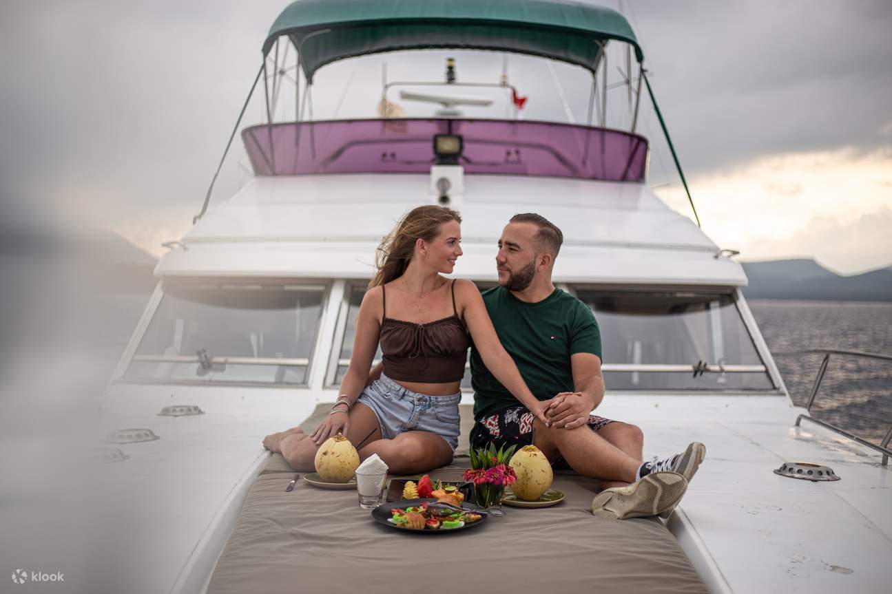 Sunset Cruise with Phinisi or Yacht Boat at Plataran Menjangan Bali ...