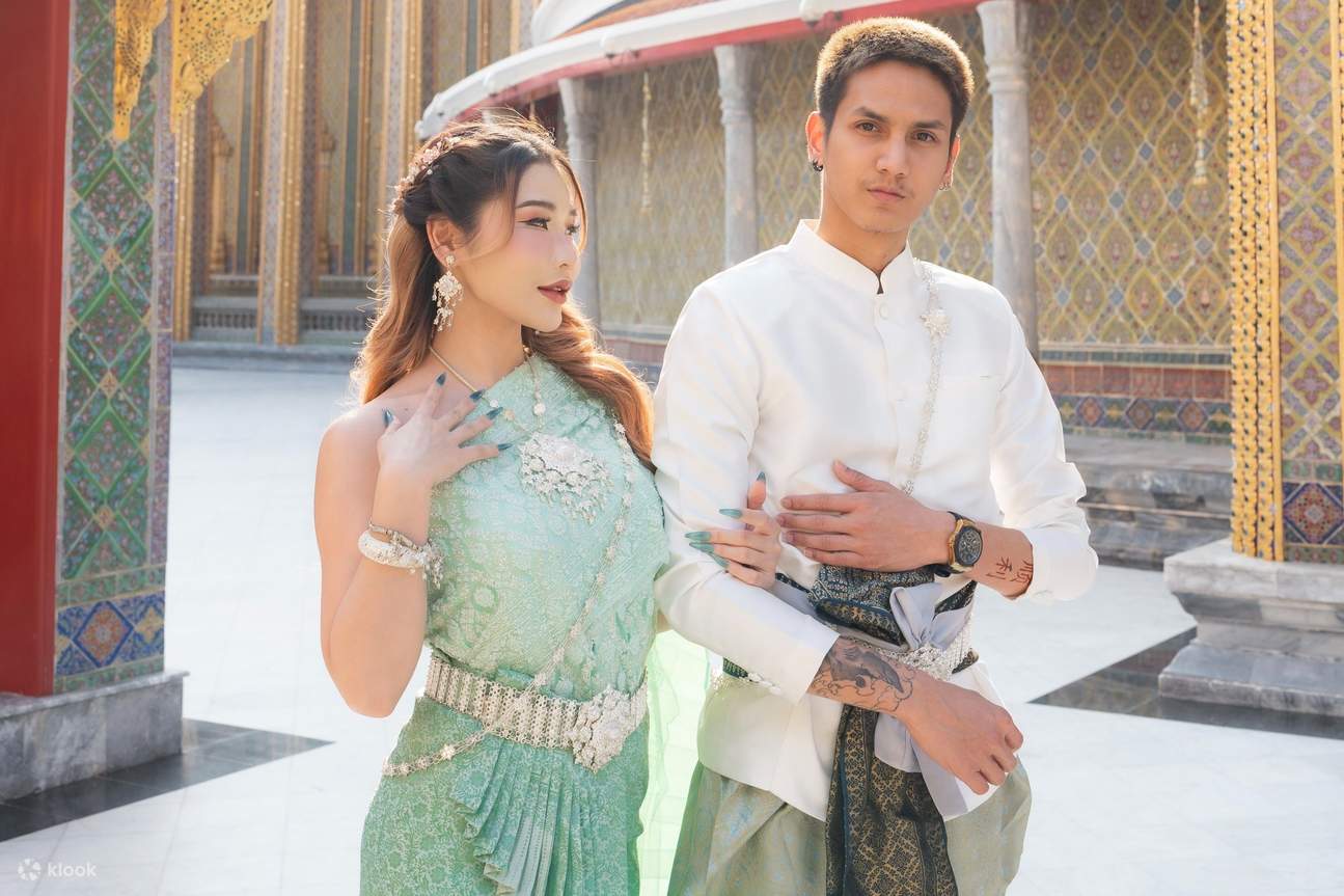 Thuê trang phục truyền thống Thái Lan cao cấp tại Wat Saket - Klook Việt Nam