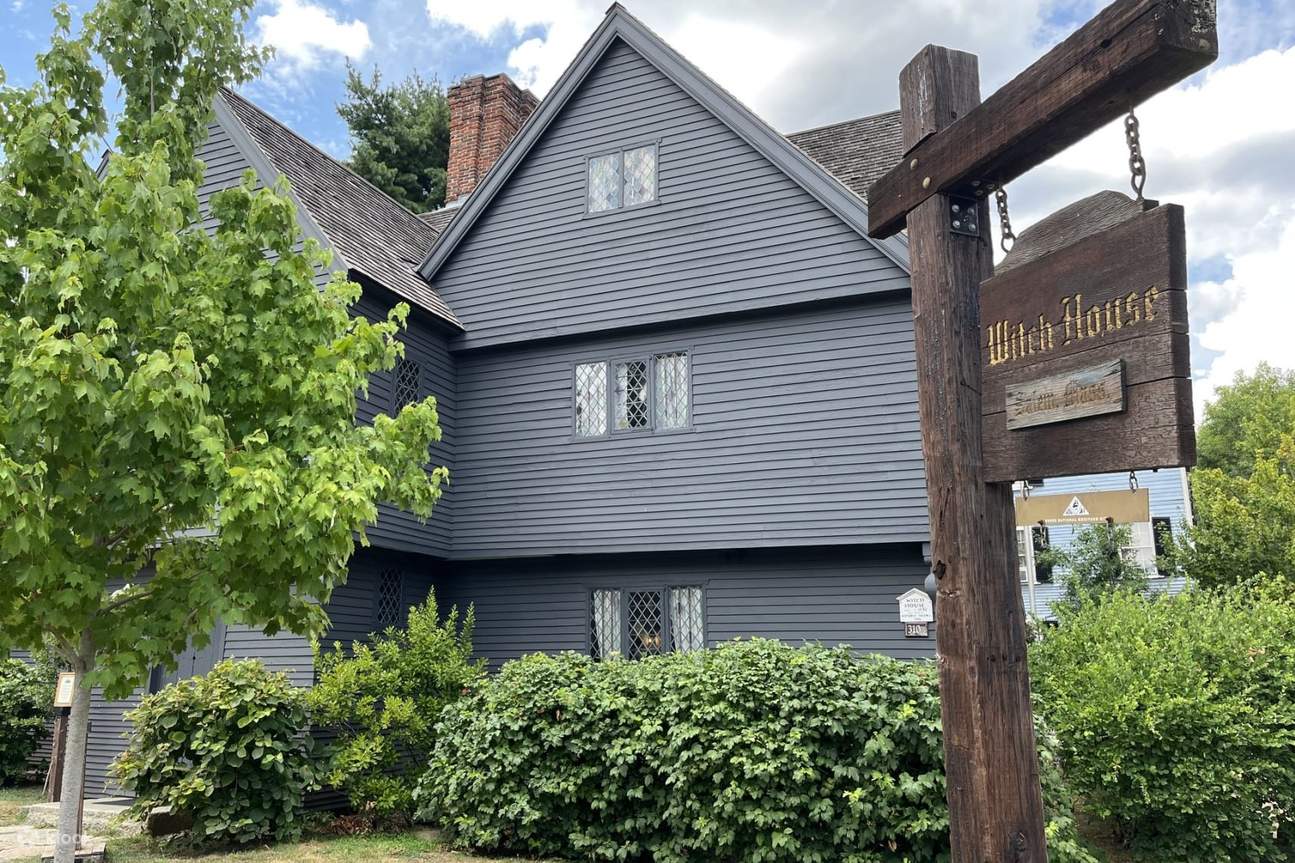 Guided Day Trip ke Salem Witch Museum via Ferry dari Boston - Klook ...