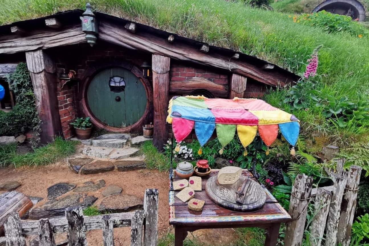 Hobbiton Express Day Tour from Auckland, New Zealand - Klook Australia