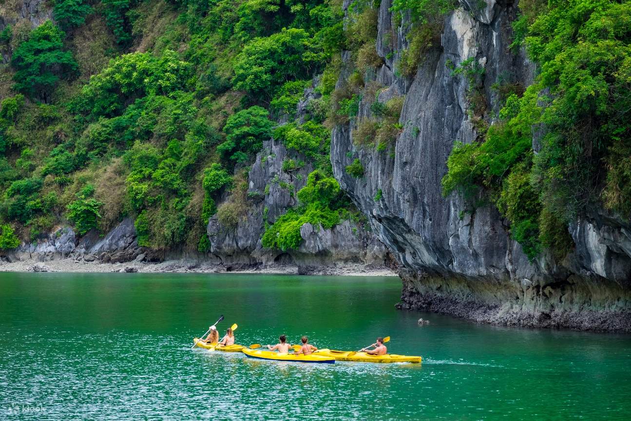 2H1M Ha Long Bay Excursion Cruise Tour dari Hanoi, Vietnam - Klook ...