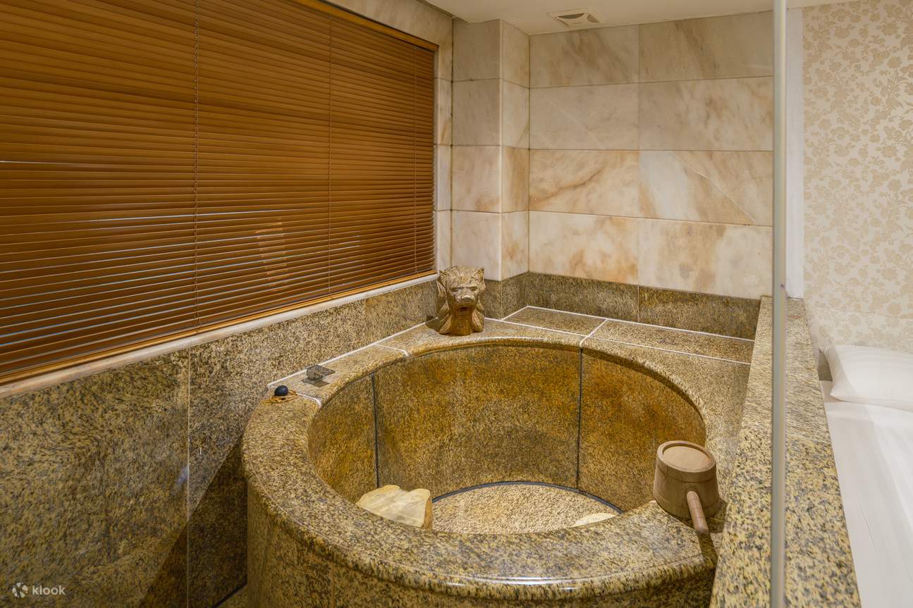 Taipei: Beitou Hot Spring Hotel - Independent hot spring bath for two ...