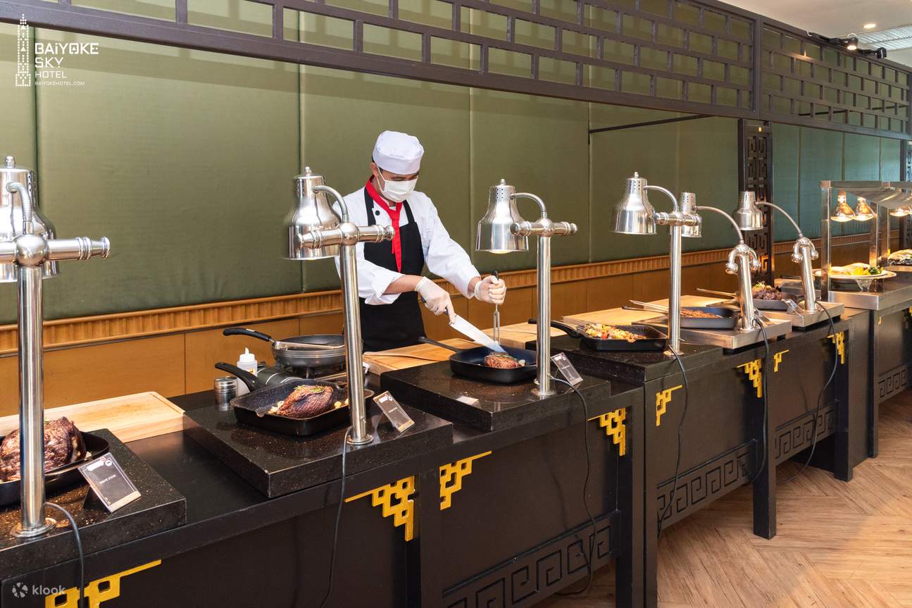 Baiyoke Sky Hotel 79th Floor Stella Palace Chinese Buffet with ...