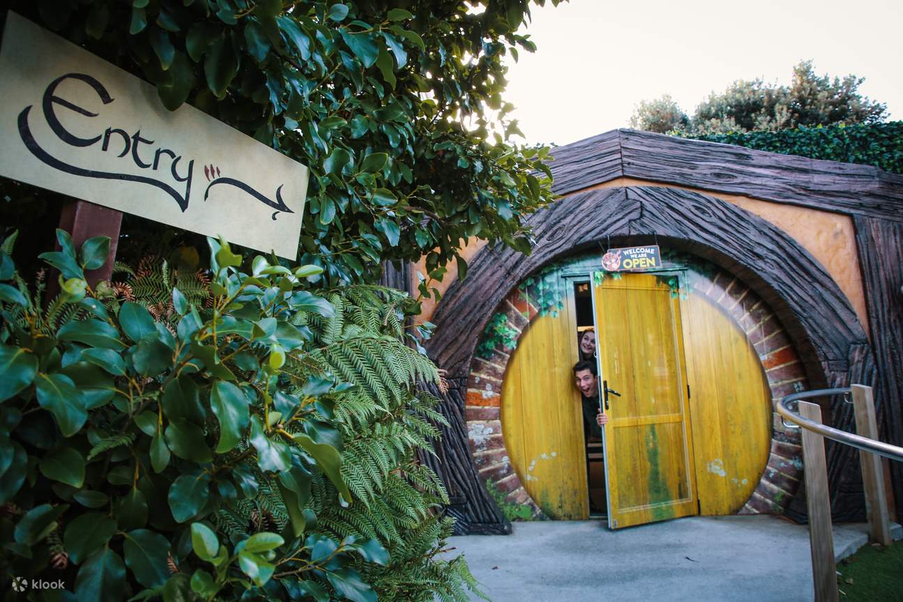 Weta Workshop Guided Tour with Transfer - Klook United States