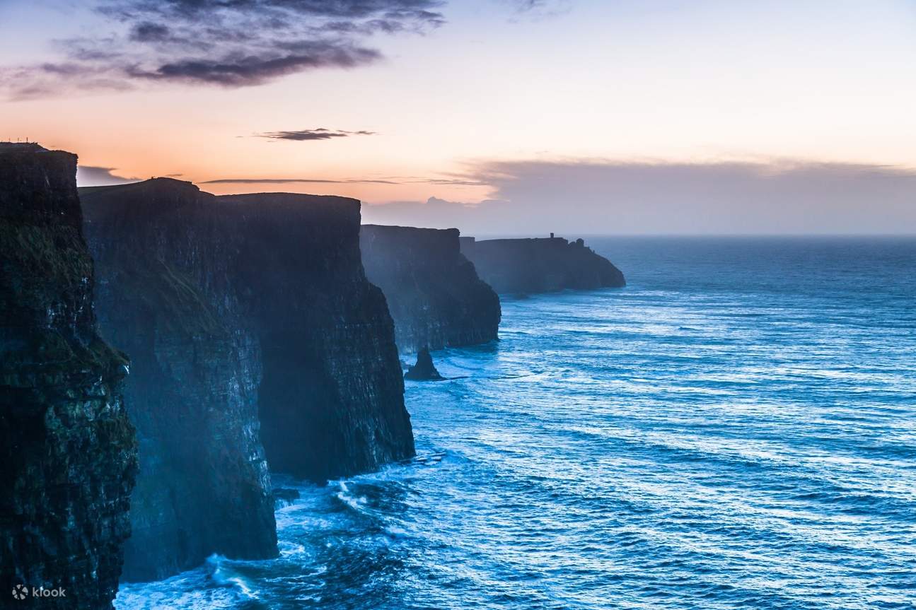 Perjalanan Sehari Persendirian dari Dublin ke Cliffs of Moher, Burren ...