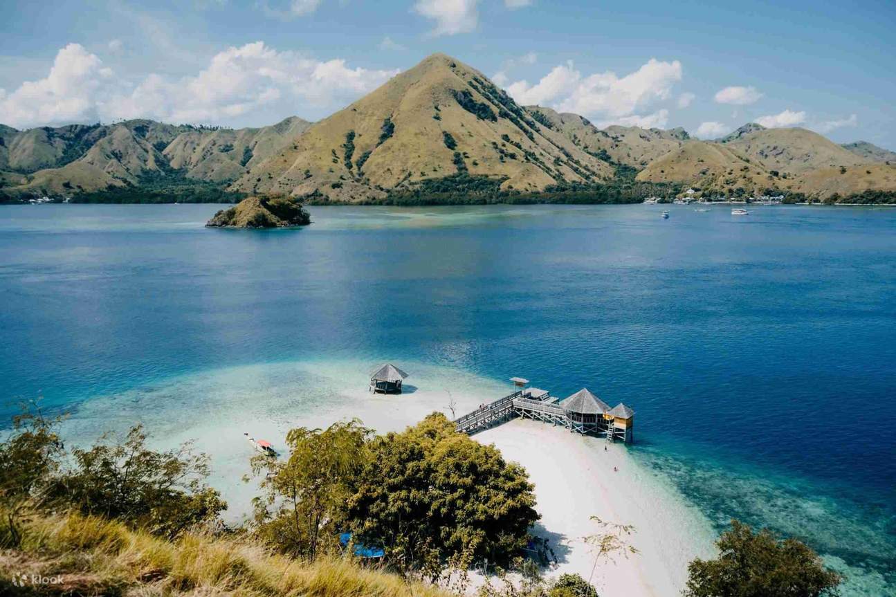 Half Day Speedboat Tour from Labuan Bajo - Klook Malaysia