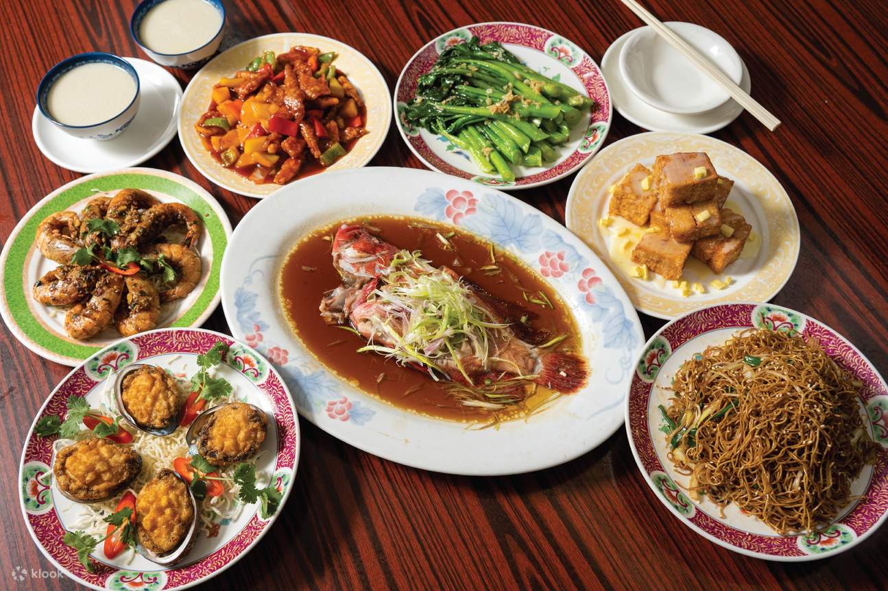 Sampan Hong Kong: Lawatan Bot Aberdeen dengan Lawatan Rumah Bot - Klook ...