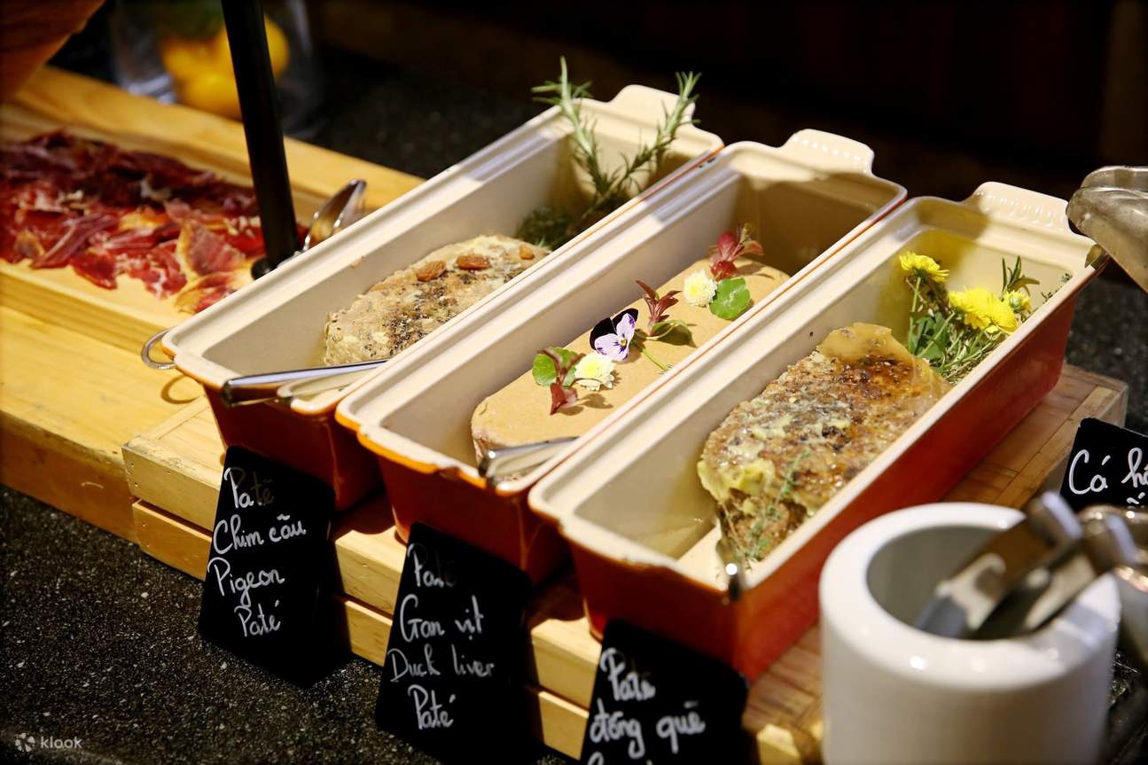 Buffet tại Khách sạn Sheraton Hà Nội (Nhà hàng Oven D'or) - Klook Việt Nam