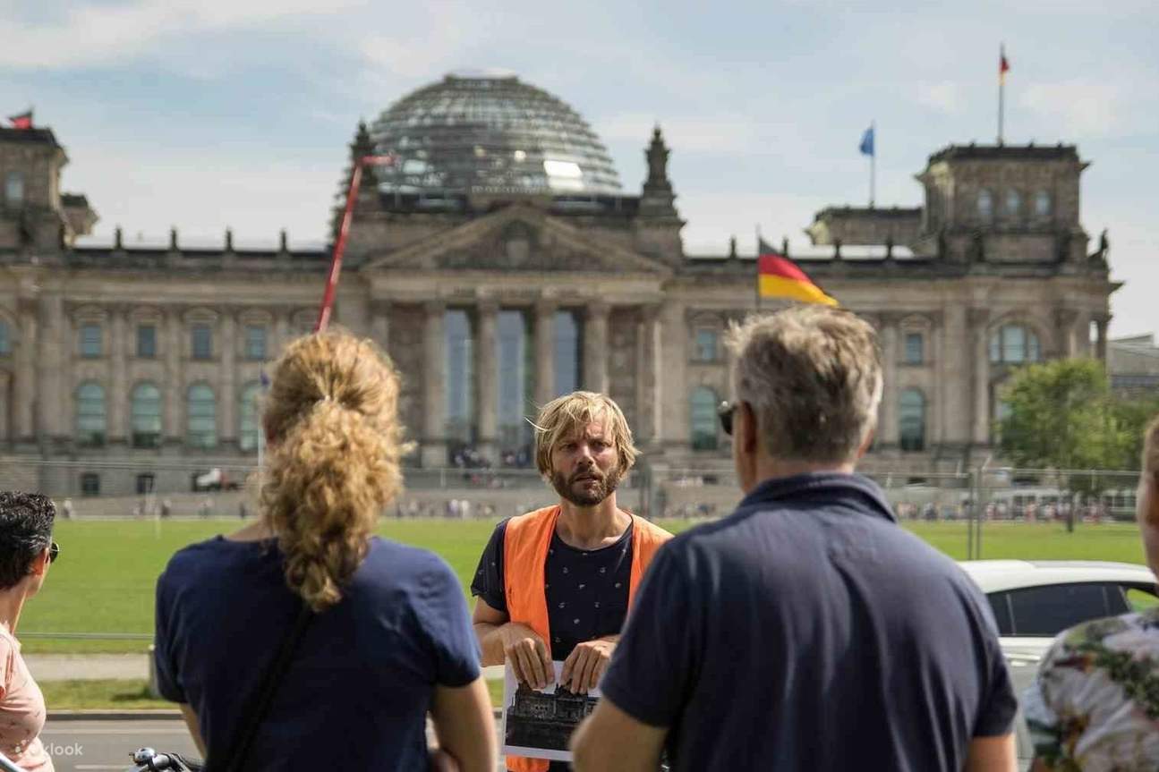 Sightseeing and Highlight Bike Tour in Berlin - Klook