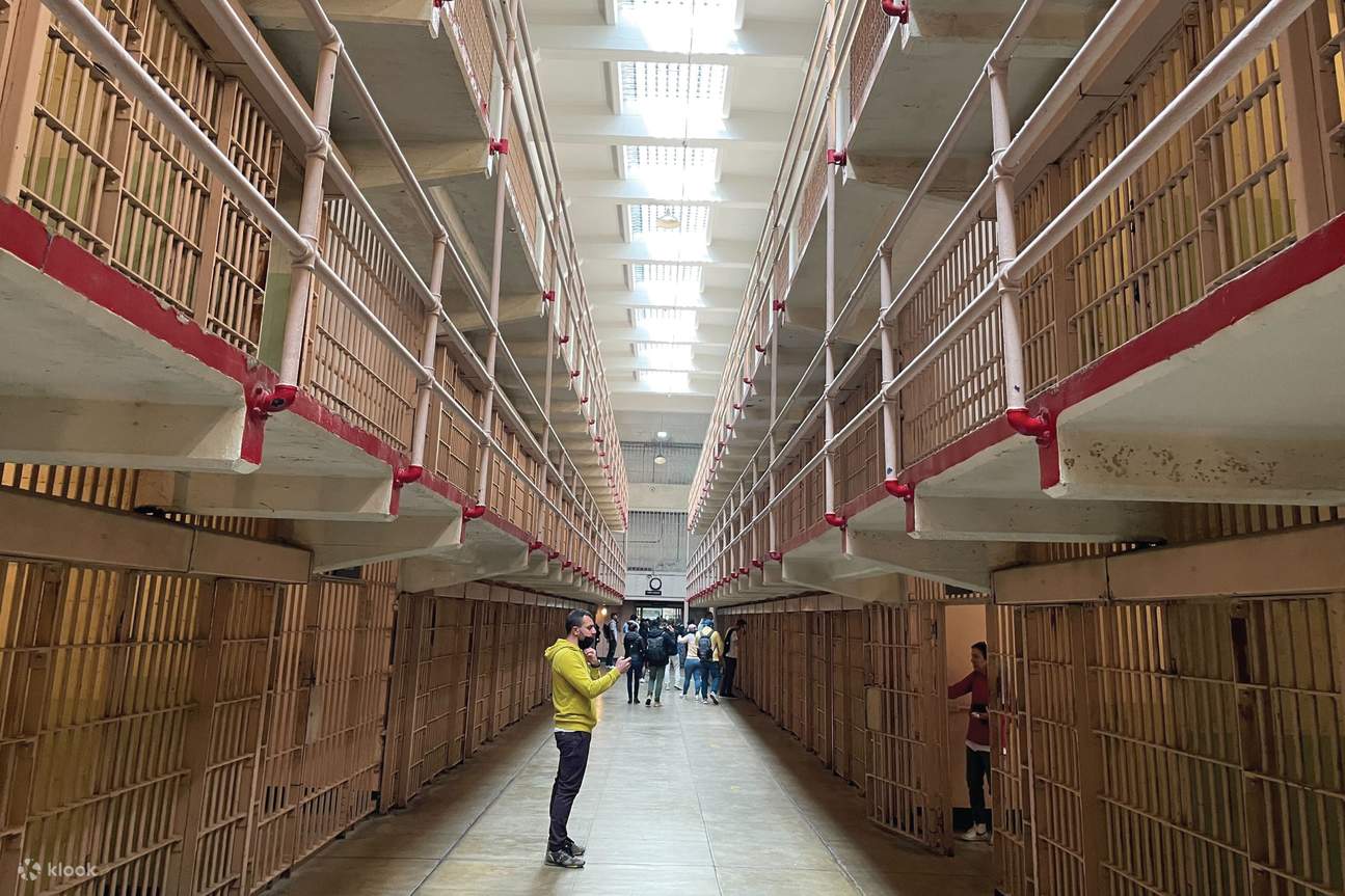 Alcatraz Day Tour and 3-Day Hop-on/Hop-Off Bus Tour Combo in San ...