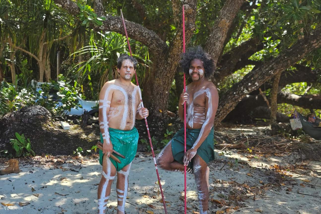 Chasing Waterfalls & Aboriginal Culture Full Day Tour - Klook