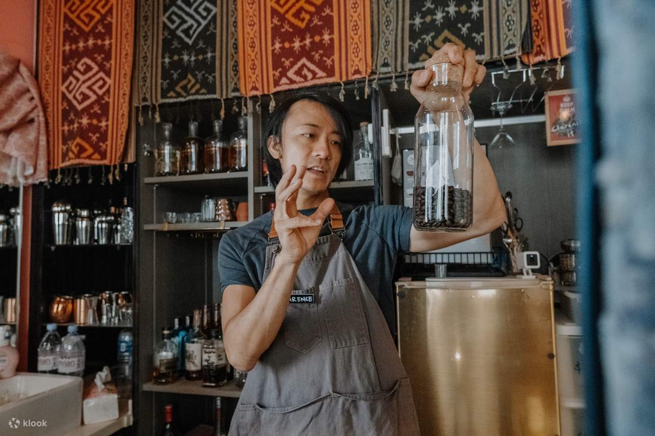 Tostar, moler y preparar: una experiencia de café en The Sundowner - Klook Estados Unidos