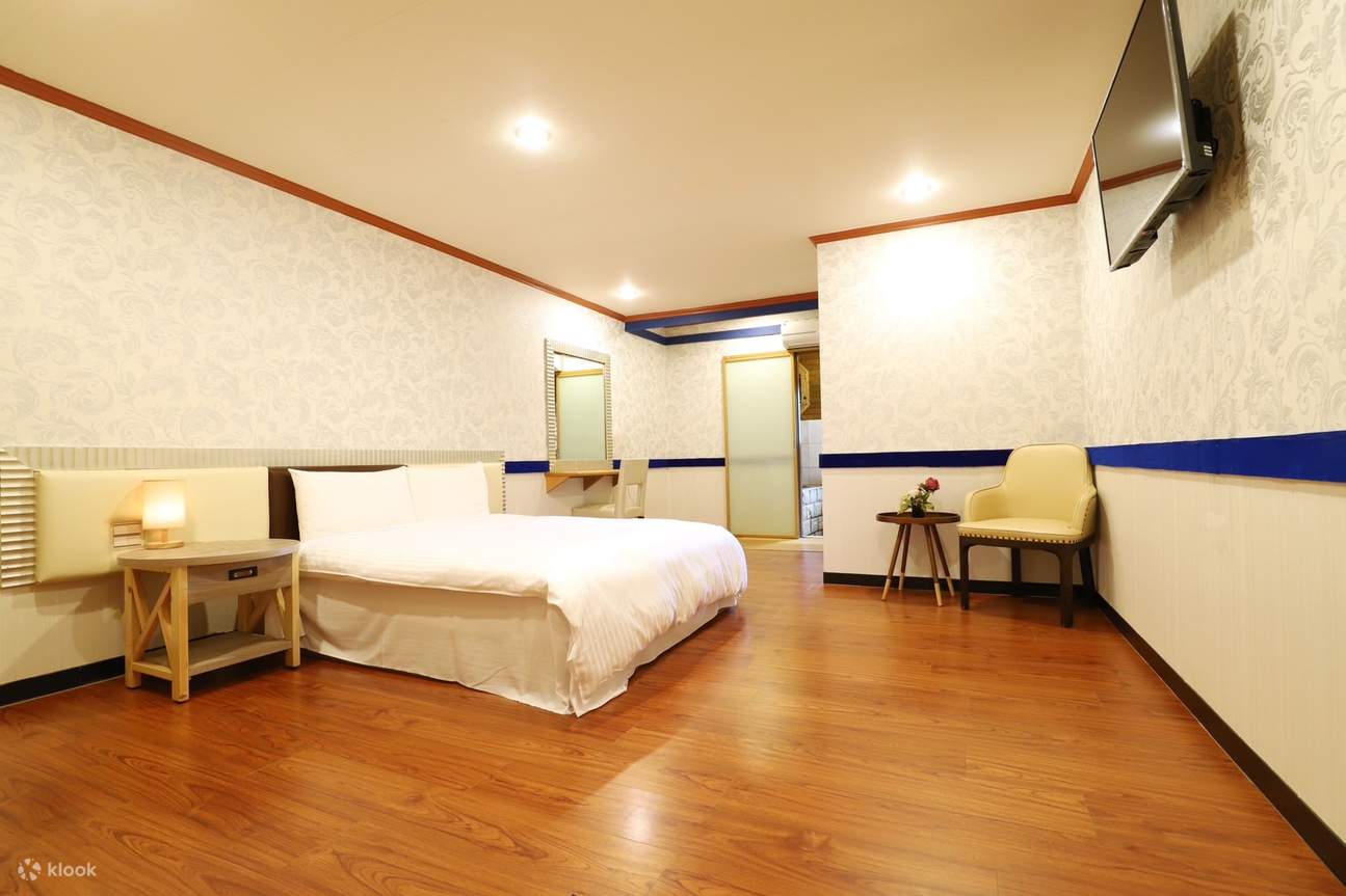 Gorgeous Hot Spring Resort in Taipei - Klook United States