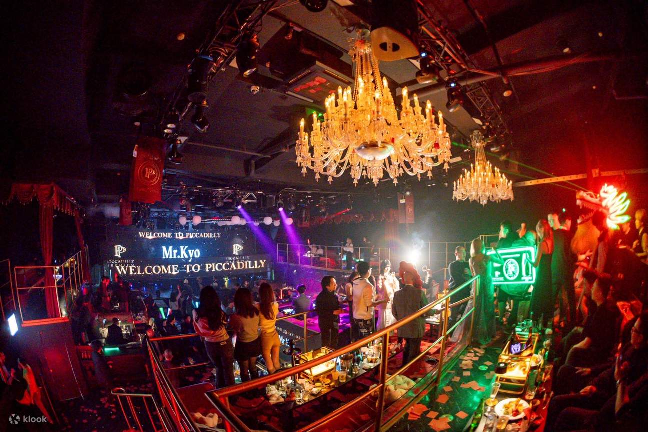PICCADILLY PREMIUM DINNER SHOW&NIGHT CLUB with Tasting Menu (Osaka ...