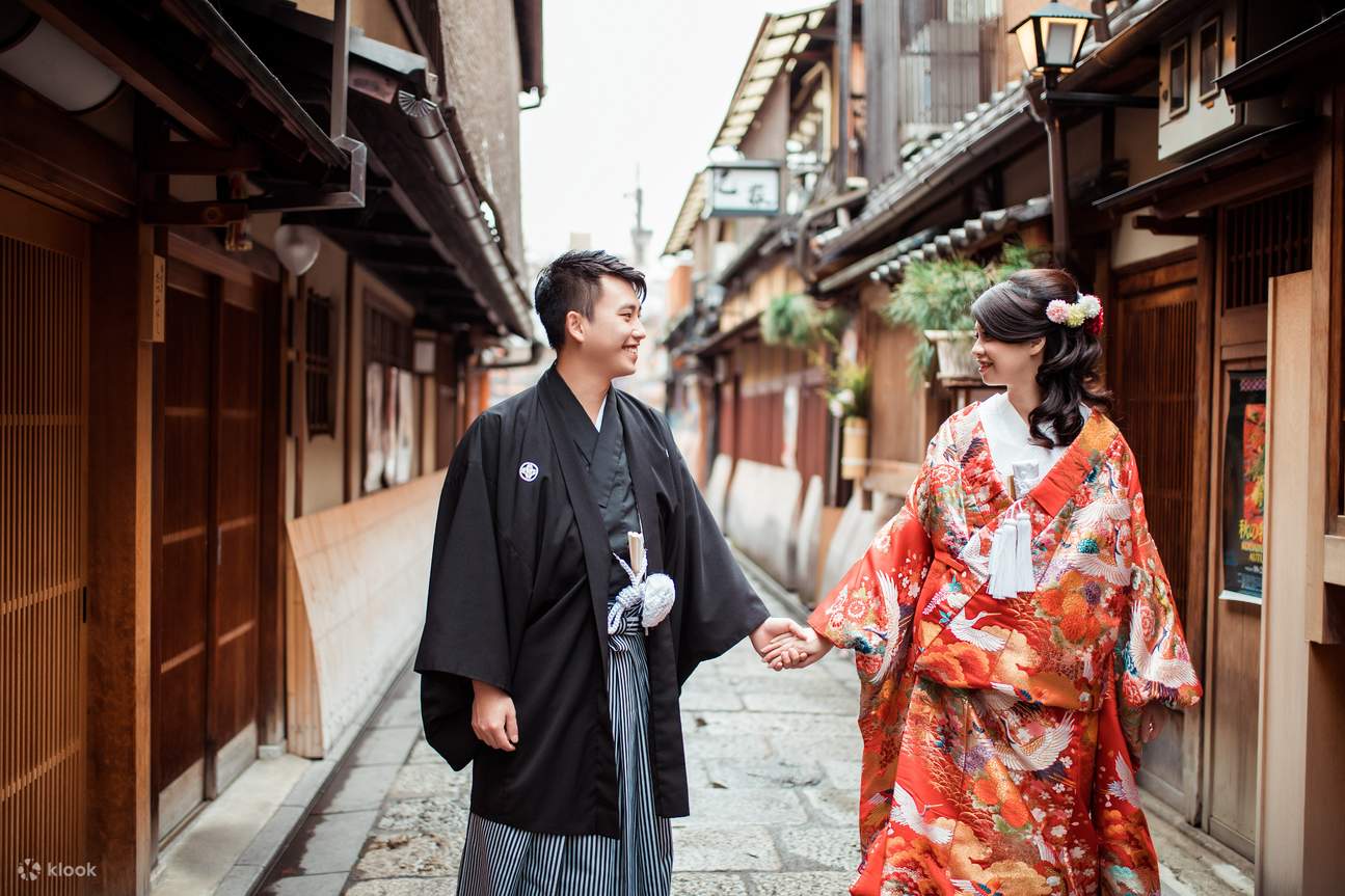 Kyoto & Nara: Wedding Photo Tour with 3 Scenic Spots - Klook Australia