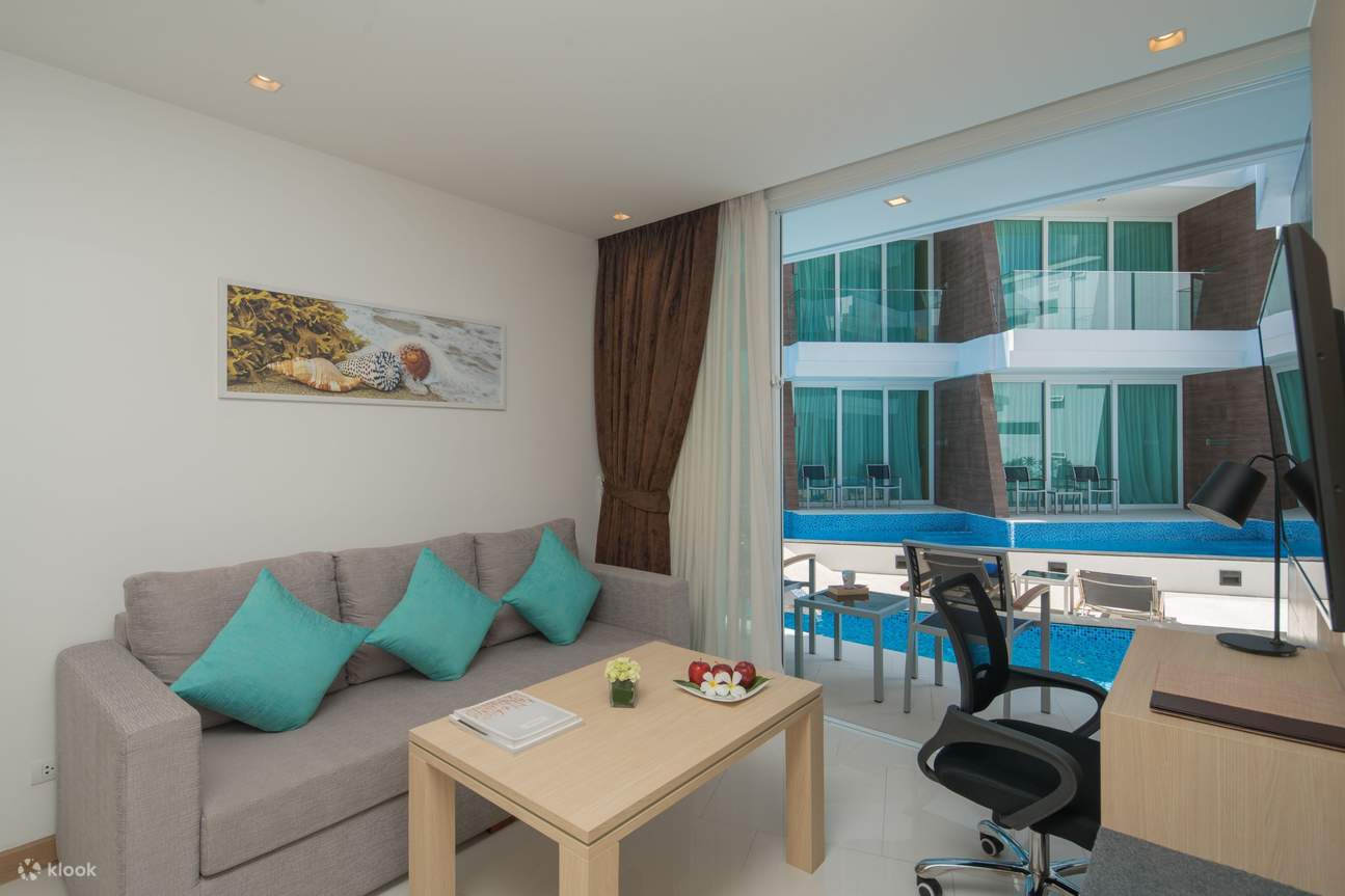 Staycation at Best Western Plus The Beachfront with Breakfast - Klook