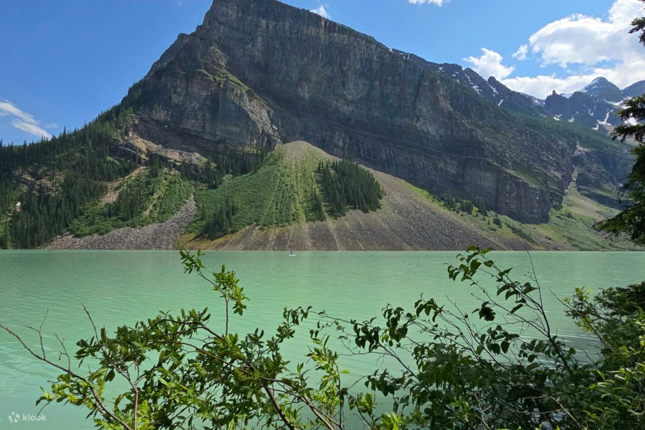 Lawatan Persendirian Banff Lake Louise Icefields Day - Klook Amerika ...