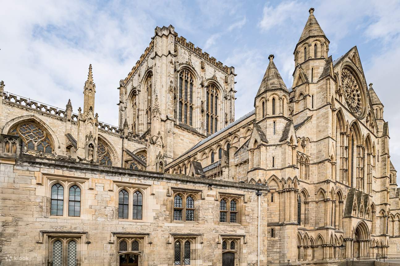 York: Exterior Tour of York Minster with Group Access - Klook United States