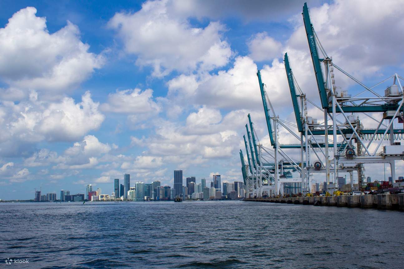 Terokai Kemegahan Miami: Lawatan Bot Menakjubkan ke Rumah Agam ...