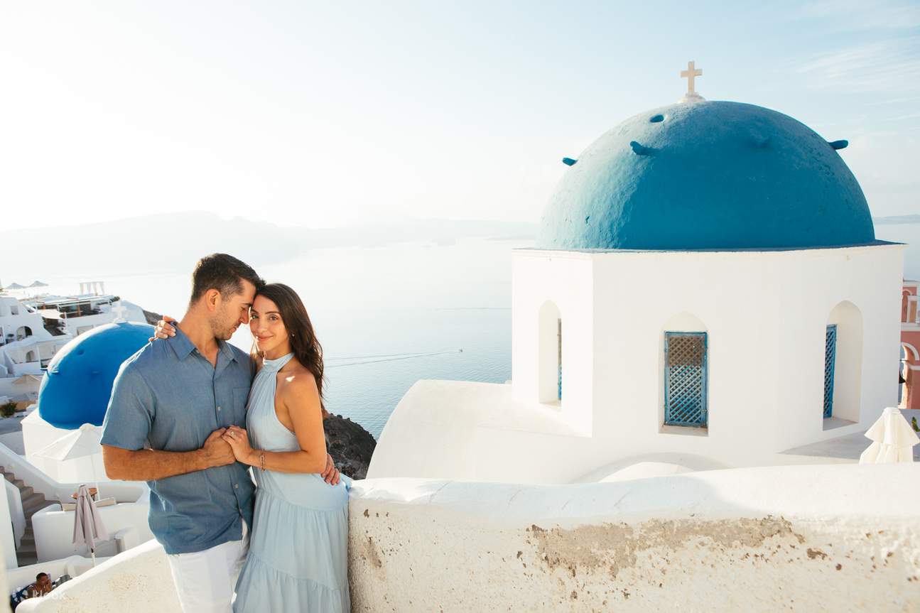 Oia: Photoshoot Session with a private photographer - Klook United States