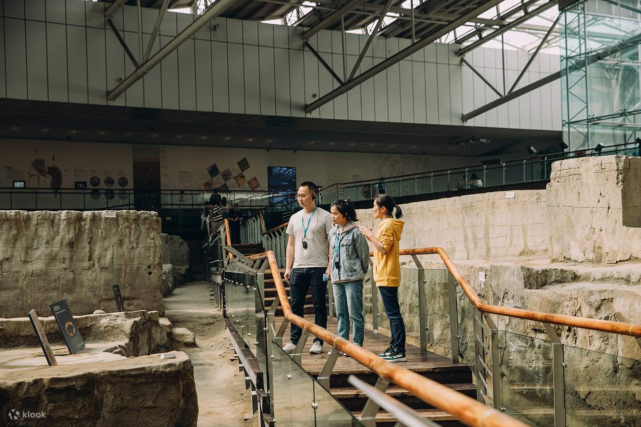 Half-day tour of Jinsha Ruins Museum (including tickets + tour guide ...