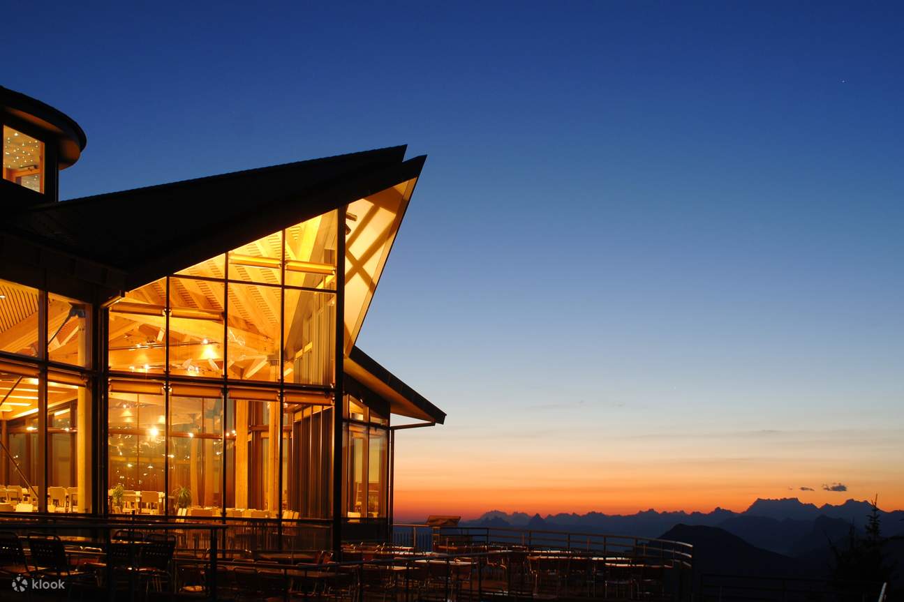 Stanserhorn Roundtrip dengan Funicular Railways dan CabriO Cable Car ...