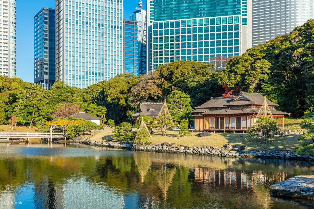Tokyo Landmark 6 Highlights Day Tour: Imperial Palace, Koami Shrine ...