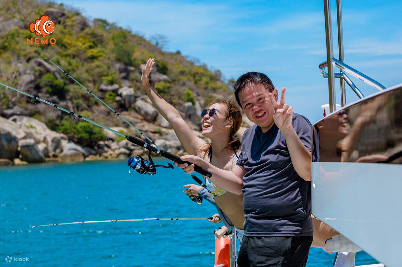 Tur Mewah Pesta Matahari Terbenam di Teluk Nha Trang oleh Kapal Pesiar ...
