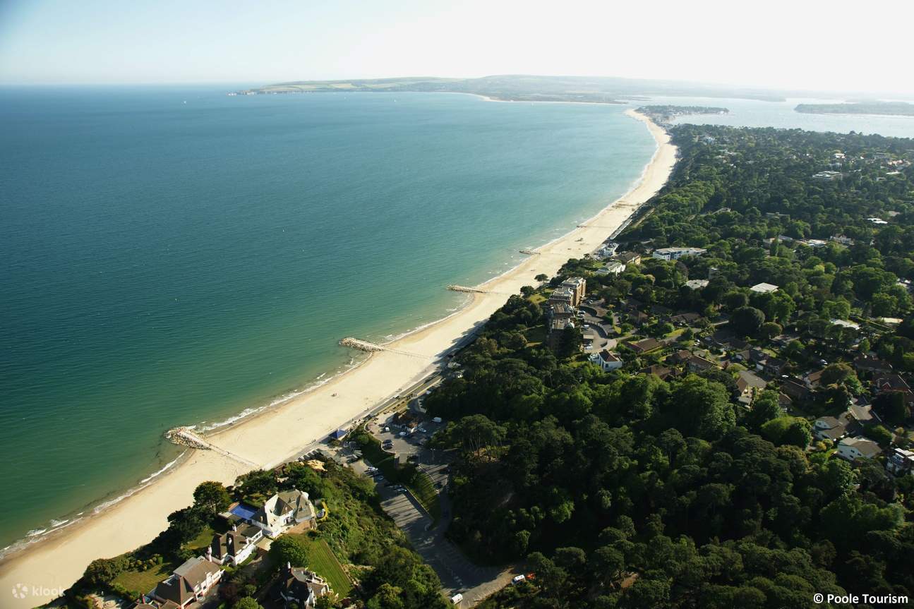 Pelayaran Bersiar-siar Matahari Terbenam Pelabuhan Poole - Klook ...