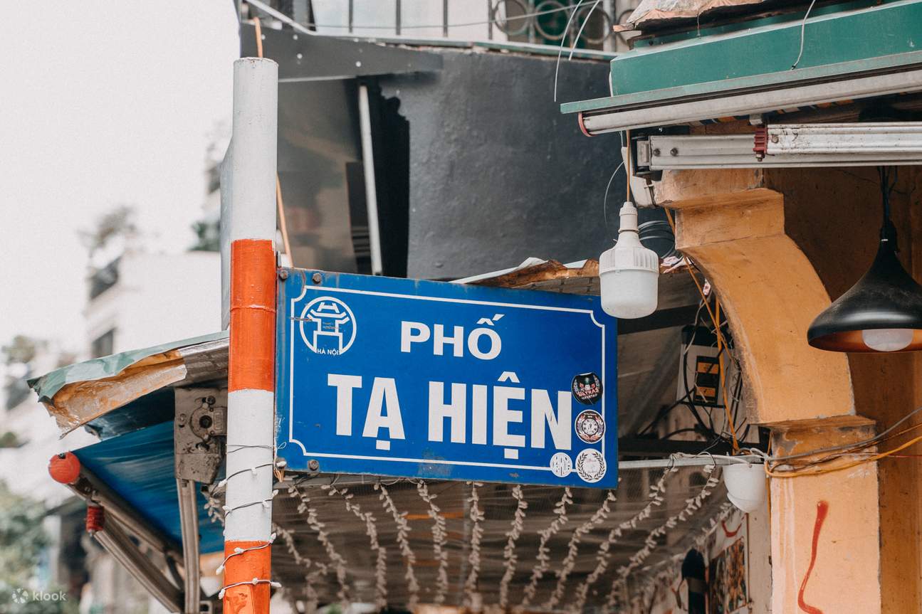 Hanoi Walking Tour: Imprint Of Thang Long-Hanoi Craft Street - Klook ...