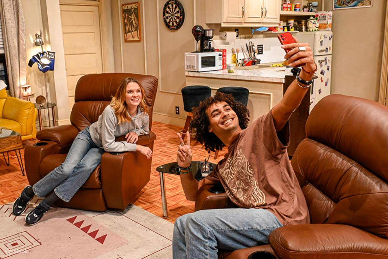 The FRIENDS™ Experience: The One in London Ticket - Klook Australia