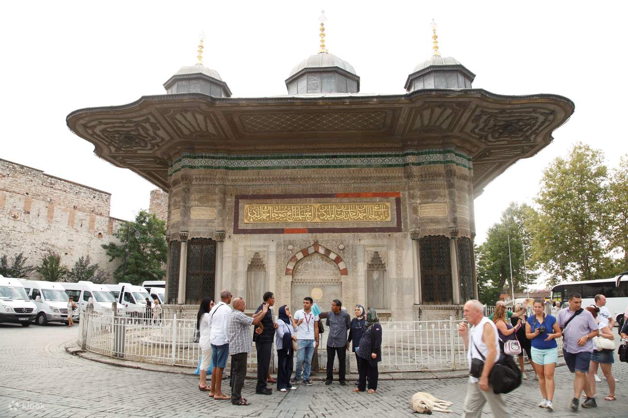 Explore Istanbul's Treasures: Basilica Cistern, Hagia Sophia, Blue ...