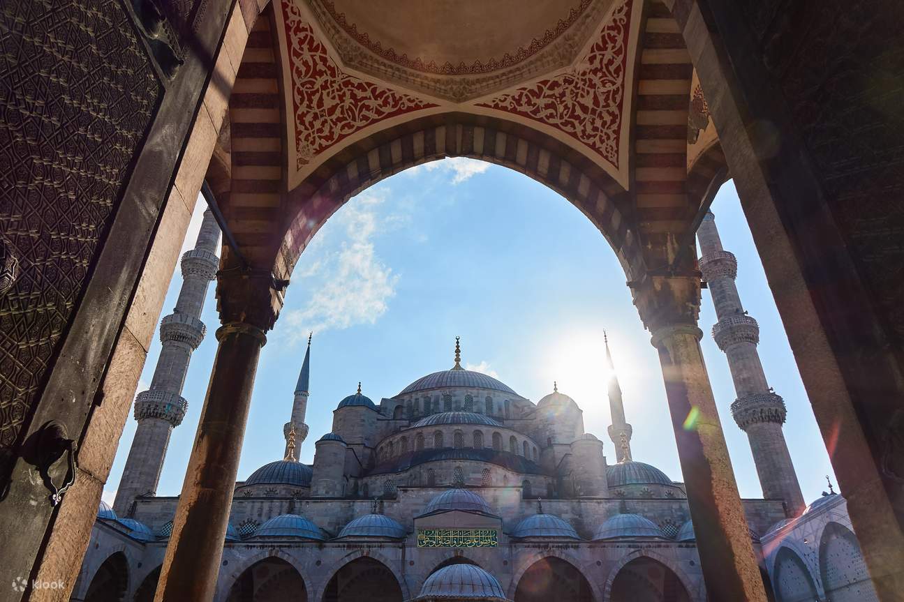Explore the Fascinating History of Istanbul on the Sultan’s Legacy ...