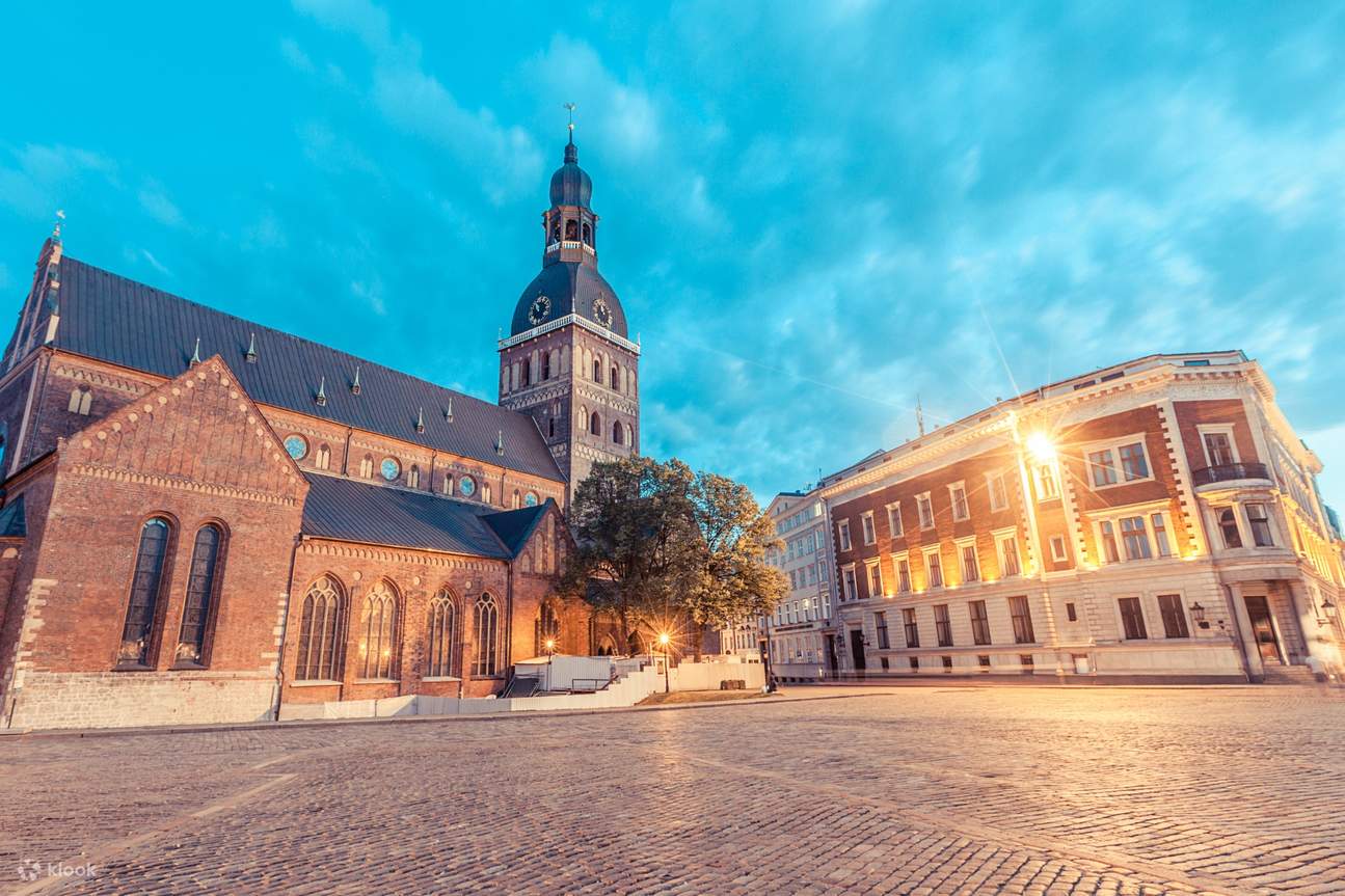 Scavenger Hunt and Best Landmarks Walking Trip in Riga - Klook New Zealand