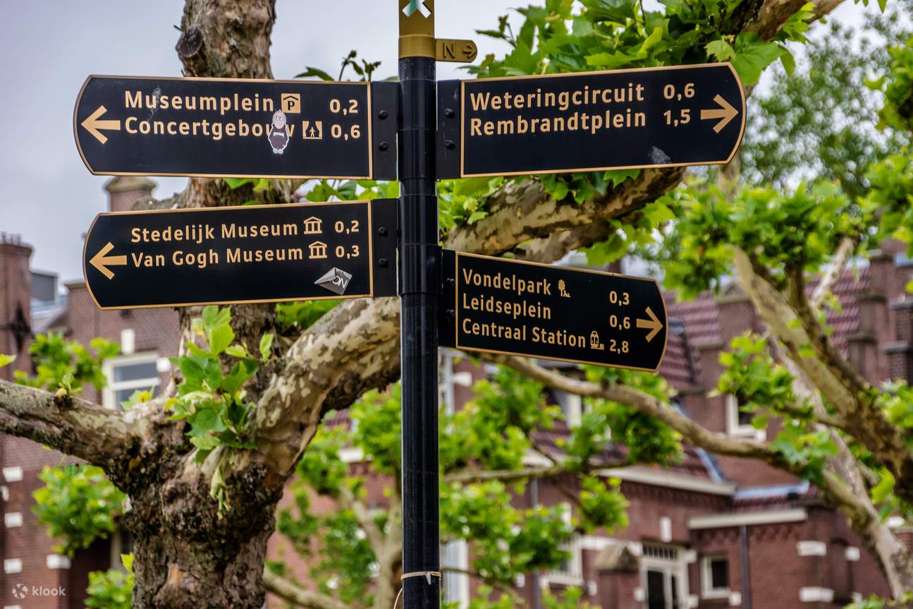 Tour privado a pie por la casa de Anne Frank, Jordaan y Vondelpark ...